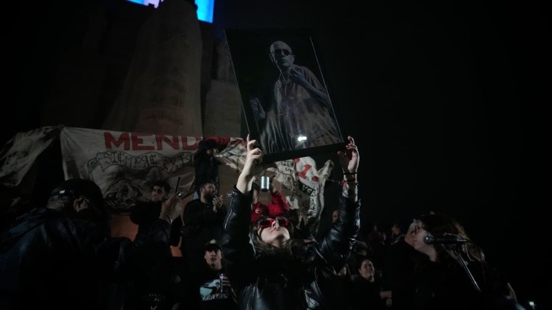 Una masiva misa ricotera despidió al Indio Solari en Rosario y el país ...