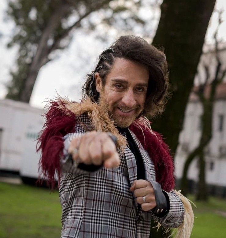 Alejandro Paker cantó y la rompió en Canta conmigo ahora: "Un artista ...